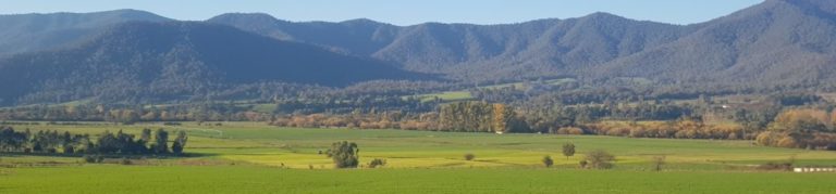 The rural township of Tawonga is situated in the Kiewa Valley, North ...